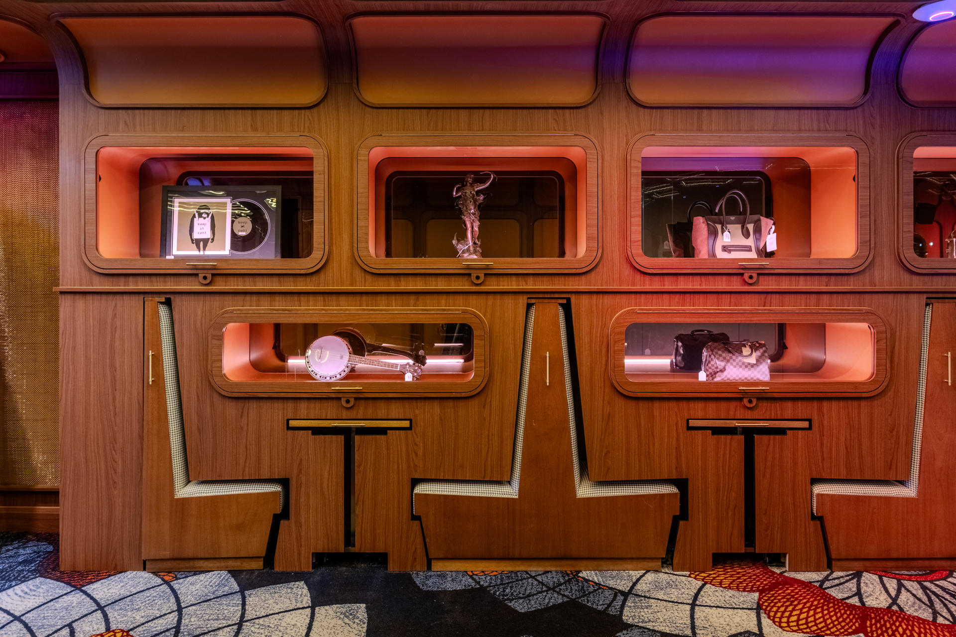 Luxe bar and perfumery Pawn and Co now open | Embrace Bris